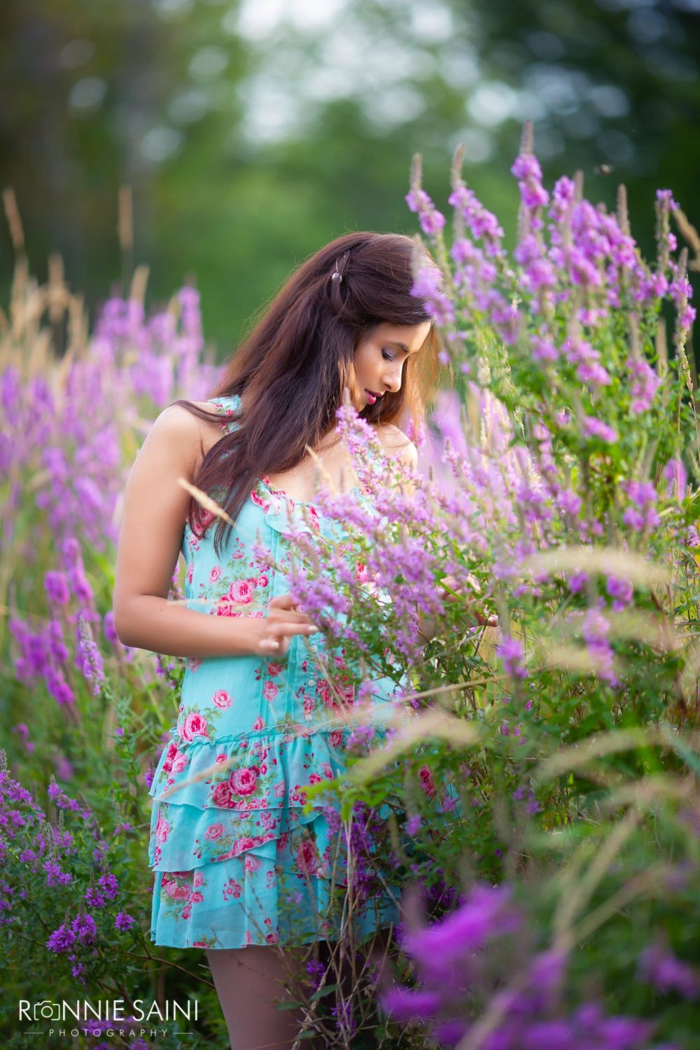 Summer Portraits with Flowers Boston - Ronnie Saini Photography